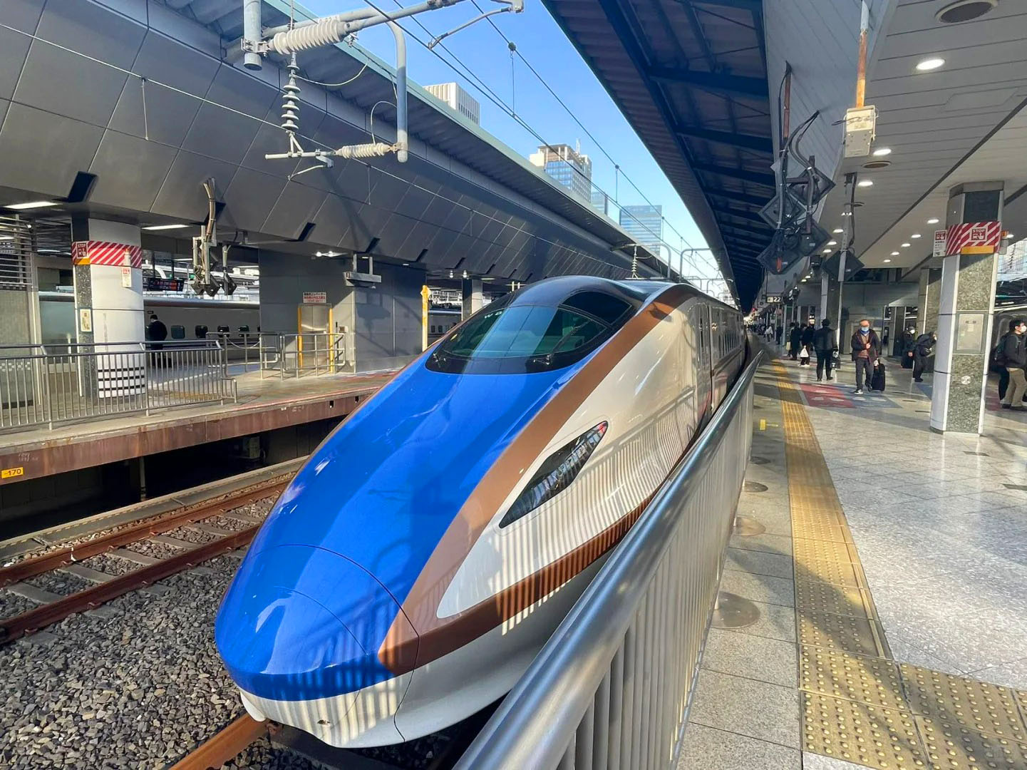 The extension line of the Hokuriku Shinkansen in Japan officially ...